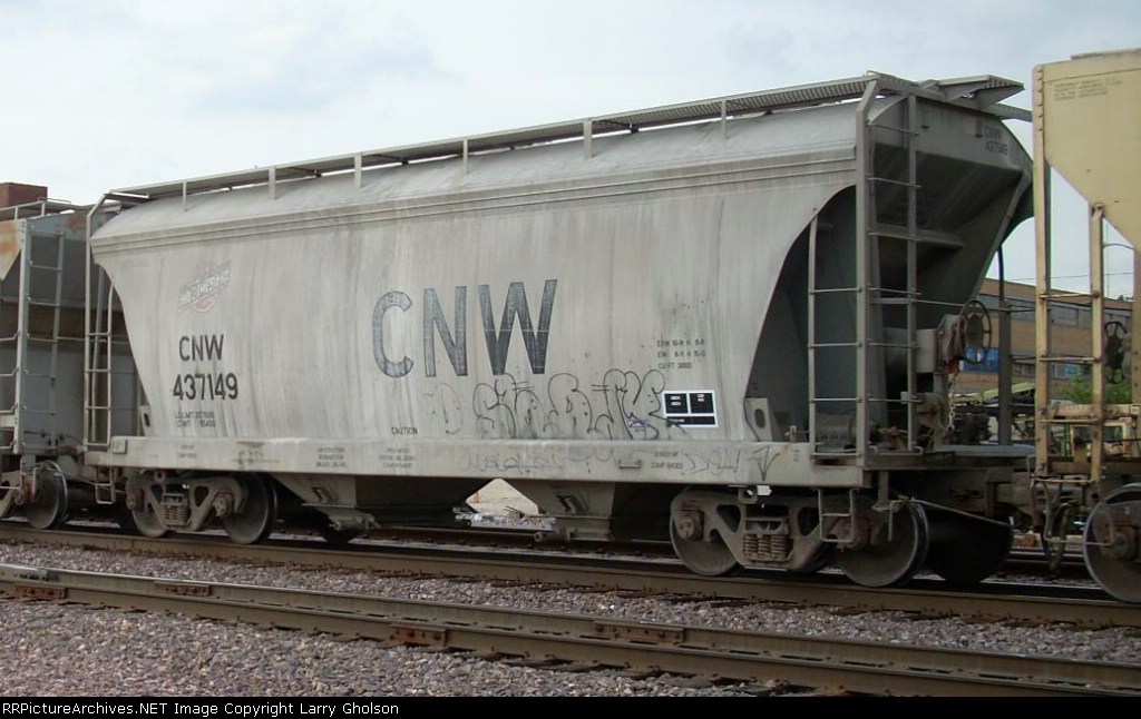 CNW 437149
